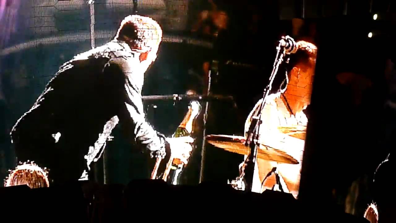 U2 Barcelona Nou Camp Stadium 2009-07-02 Party Girl incomplete but ...