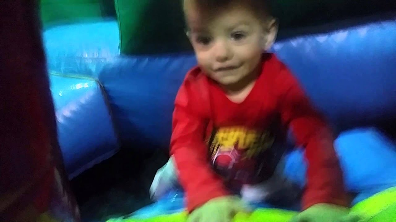 Fun O Max Montreal Indoor Amusement Park - YouTube