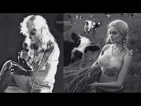 🎸 Retro Rock Archives: 50 Legendary Musicians in Rare Rock Photography 🎸 | Vintage Glimpses