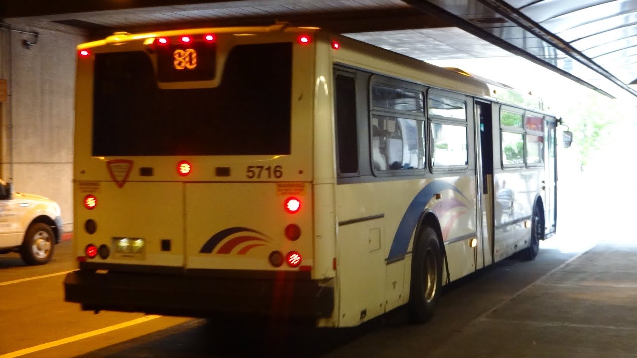 NJT NABI 40-SFW #5716 on the 87 to Gates Avenue via Journal Square ...