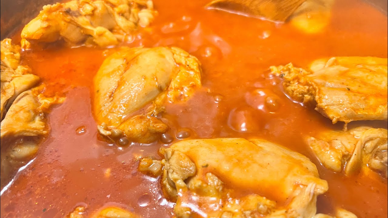 Te invito a ver este Rico pollo Guisado en salsa Roja#polloensalsaroja# ...