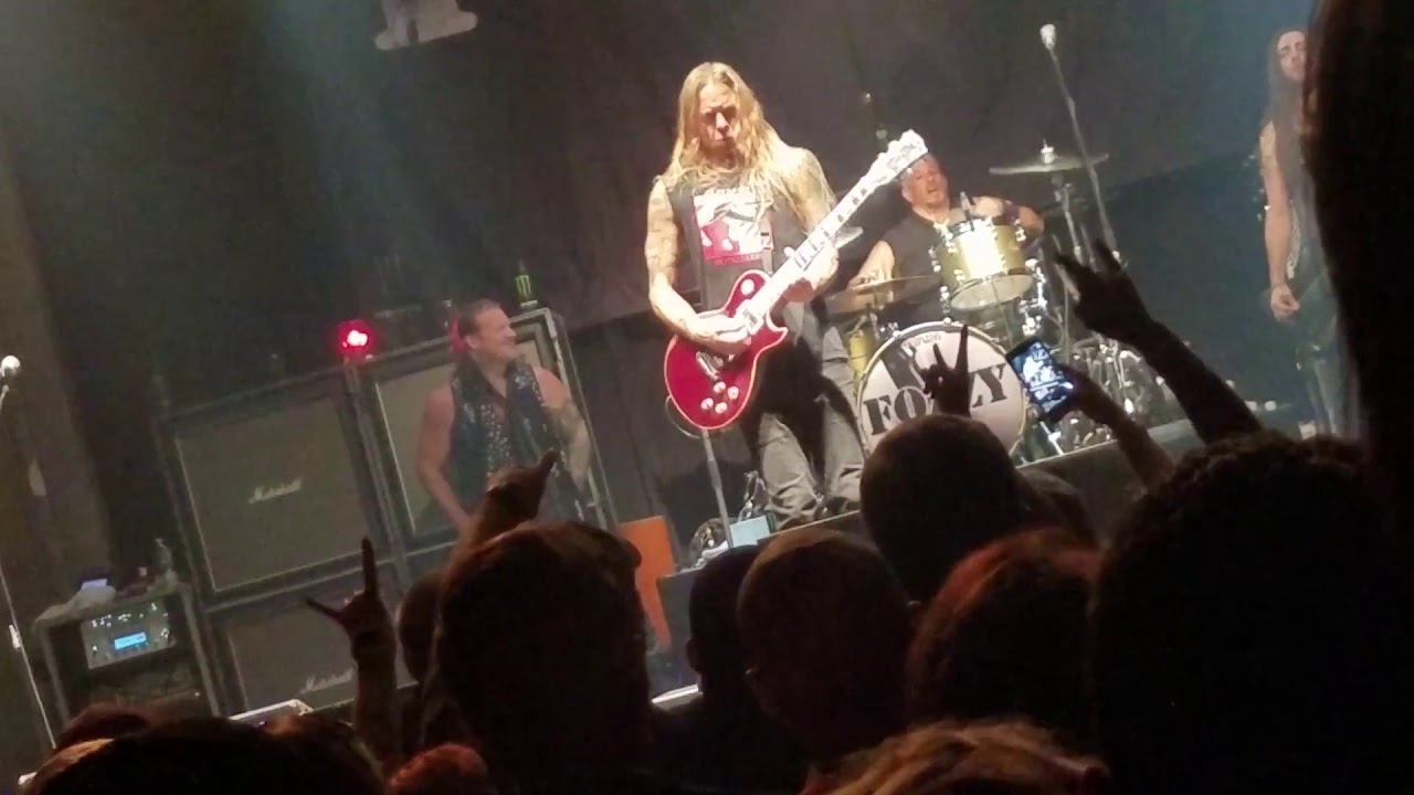 Fozzy enemy September 2018 Columbus ohio Newport music hall - YouTube