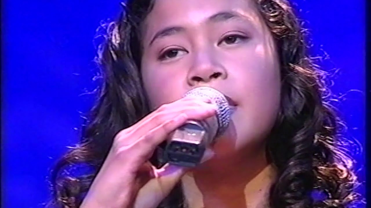 McDonalds Young Entertainer: New Zealand - Cassie Baker sings Bursting ...
