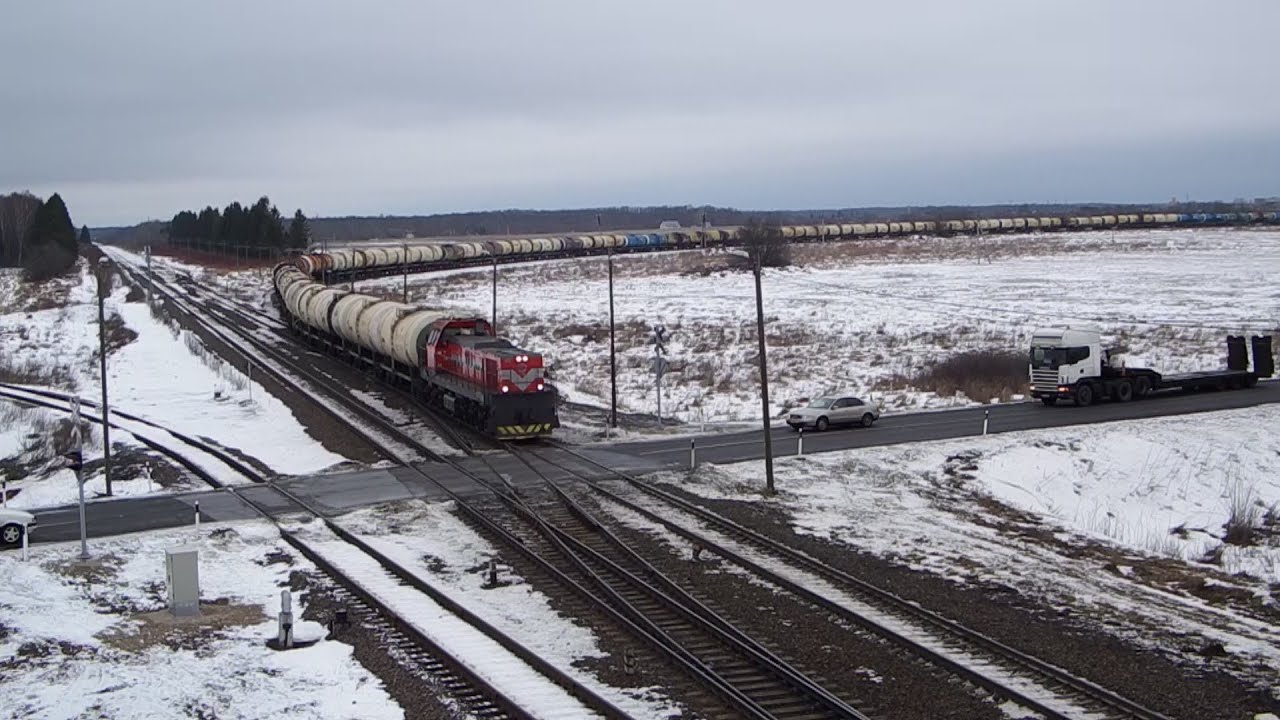 TEM TMH-023 arrives at Vaivara - YouTube