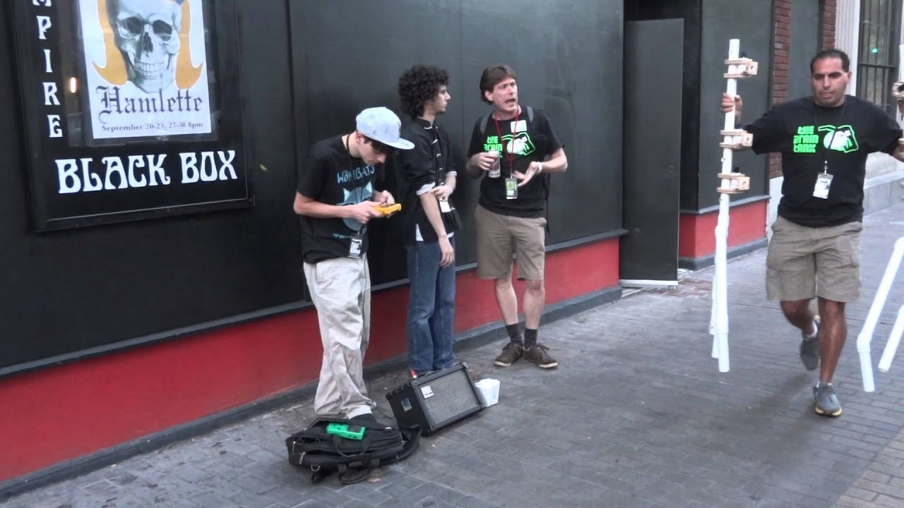 Live 8-bit Music Using Gameboy at Braintank Hacker/Maker Mini ...