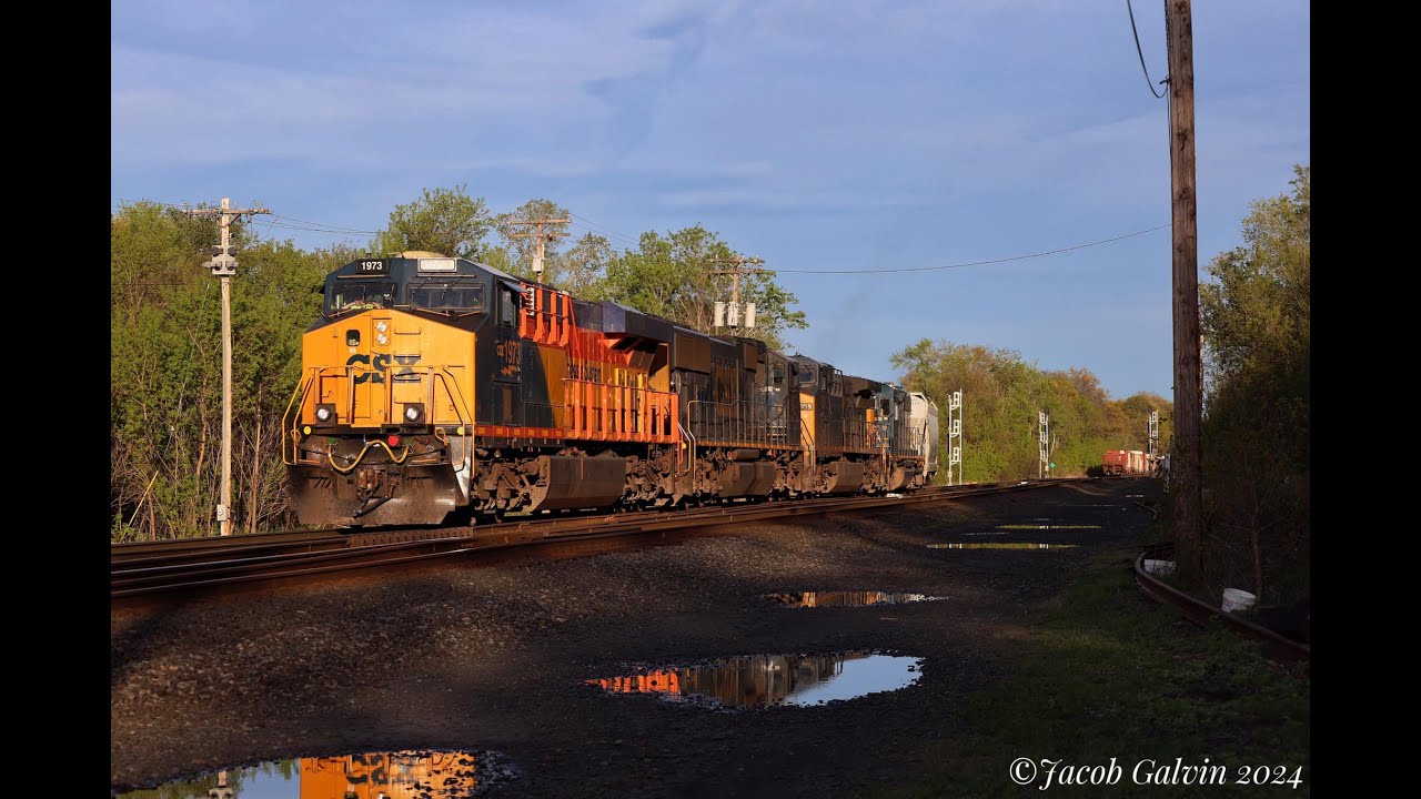 An Evening on CSX's Selkirk Sub Part 2! | Ex-Citirail ES44s & the ...