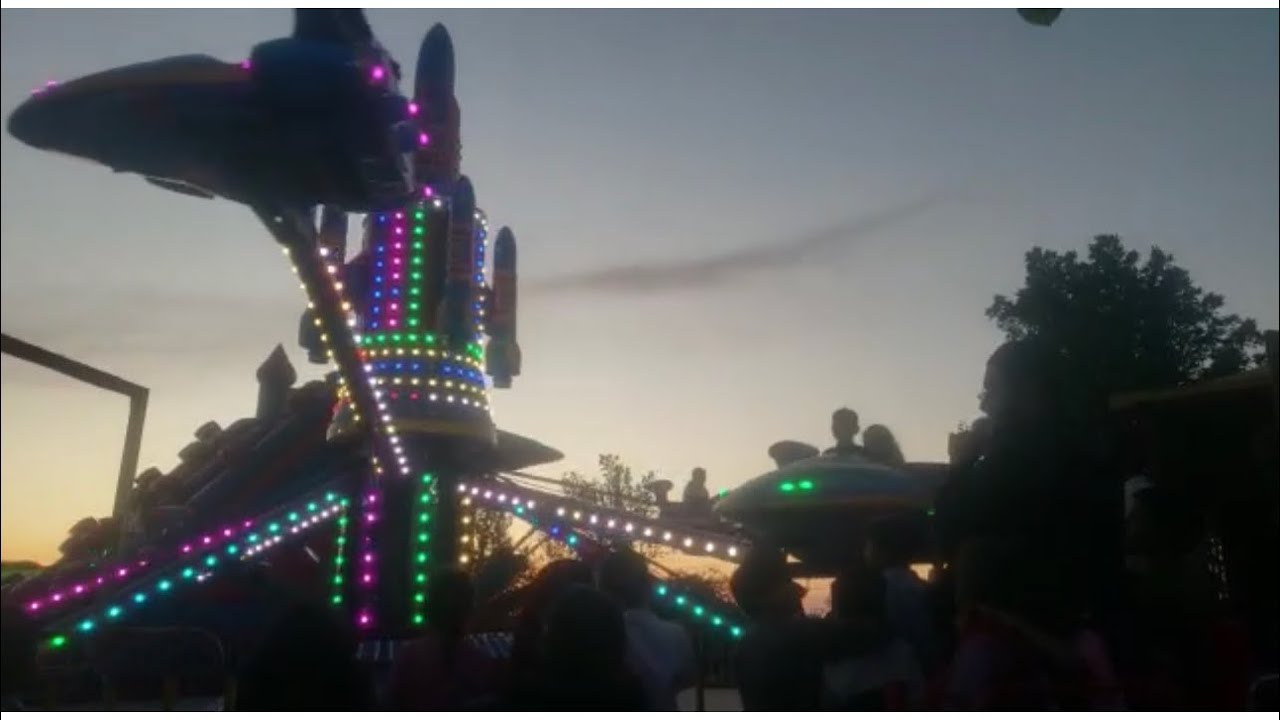 Mirpur azad Kashmir.Jari Kas Park Eid day 2 fun ride - YouTube