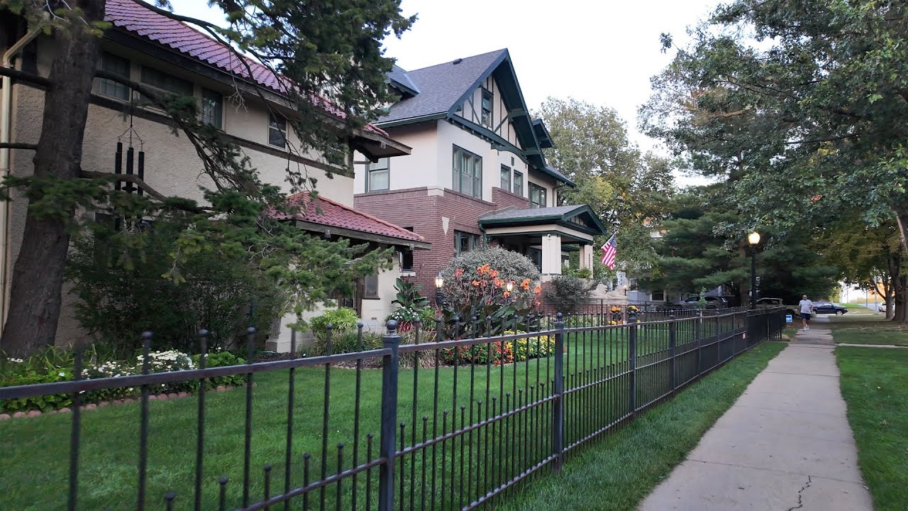 Sunset Walk in Omaha’s Field Club Neighborhood (4K) | Early Autumn ...