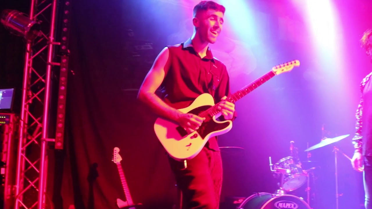 Aaron French: Guitar Solo [Live in Newcastle] - YouTube