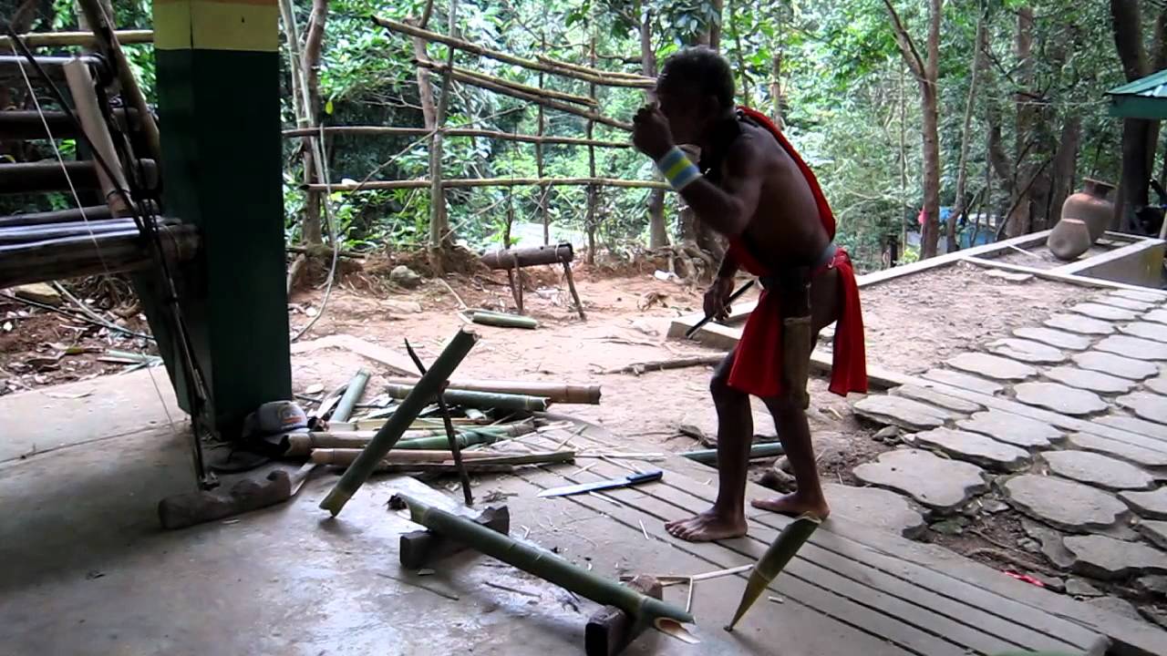 Traditional Aeta way of cooking - YouTube