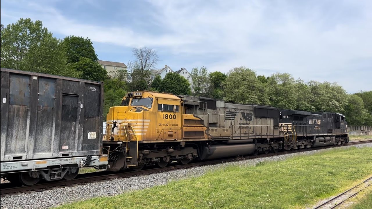 Norfolk Southern Lehigh Line Railfanning in Phillipsburg, NJ with NS ...