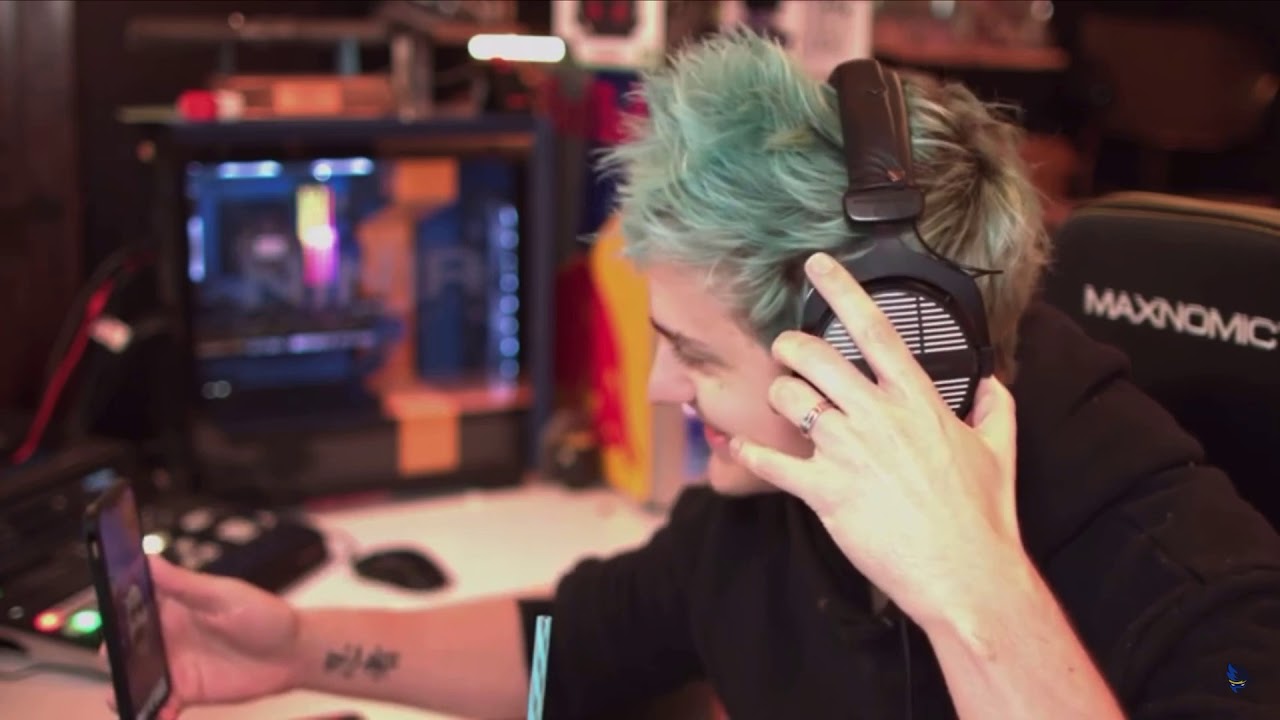 Ninja’s Reaction To His New Skin - YouTube