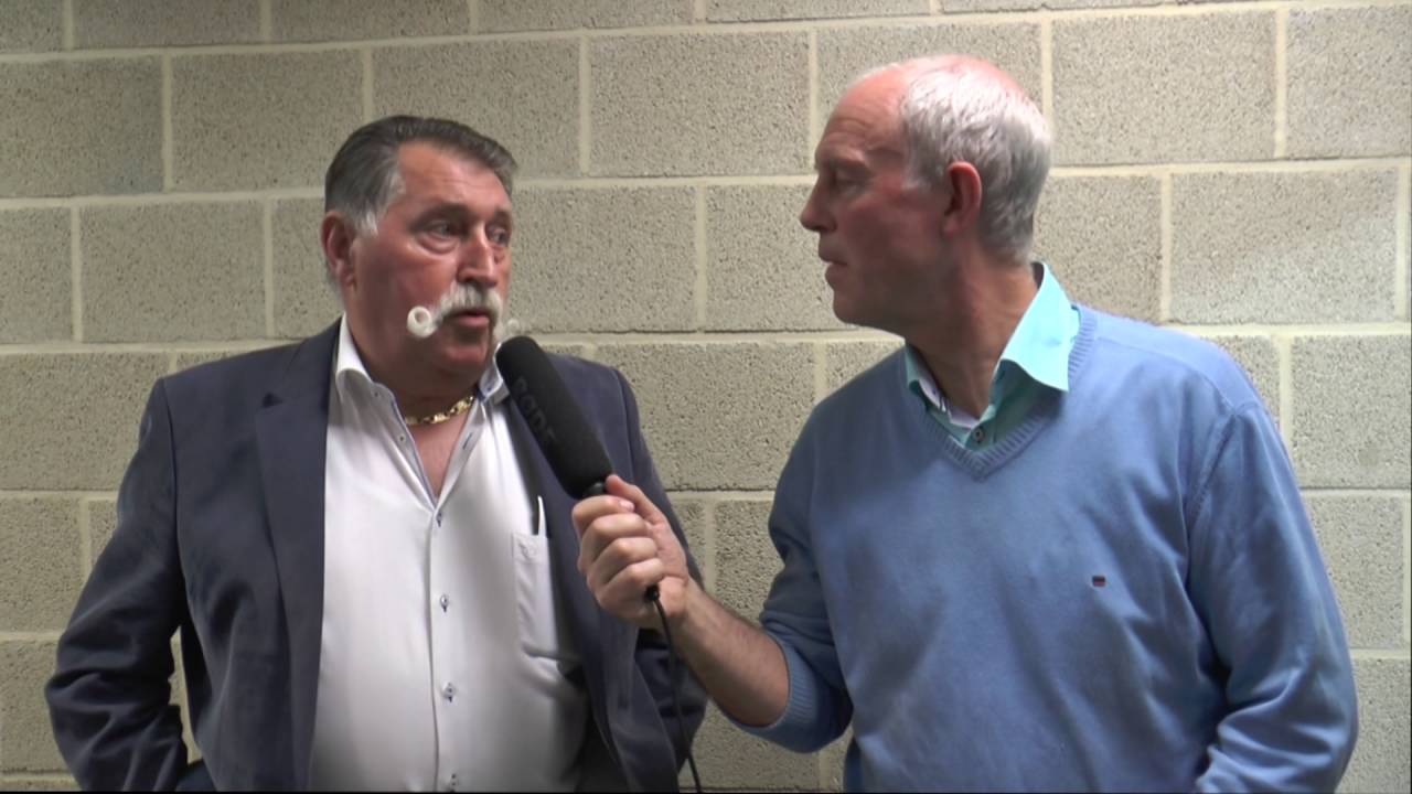Interview met voorzitter André Van Roy na FC - La Louvière. - YouTube