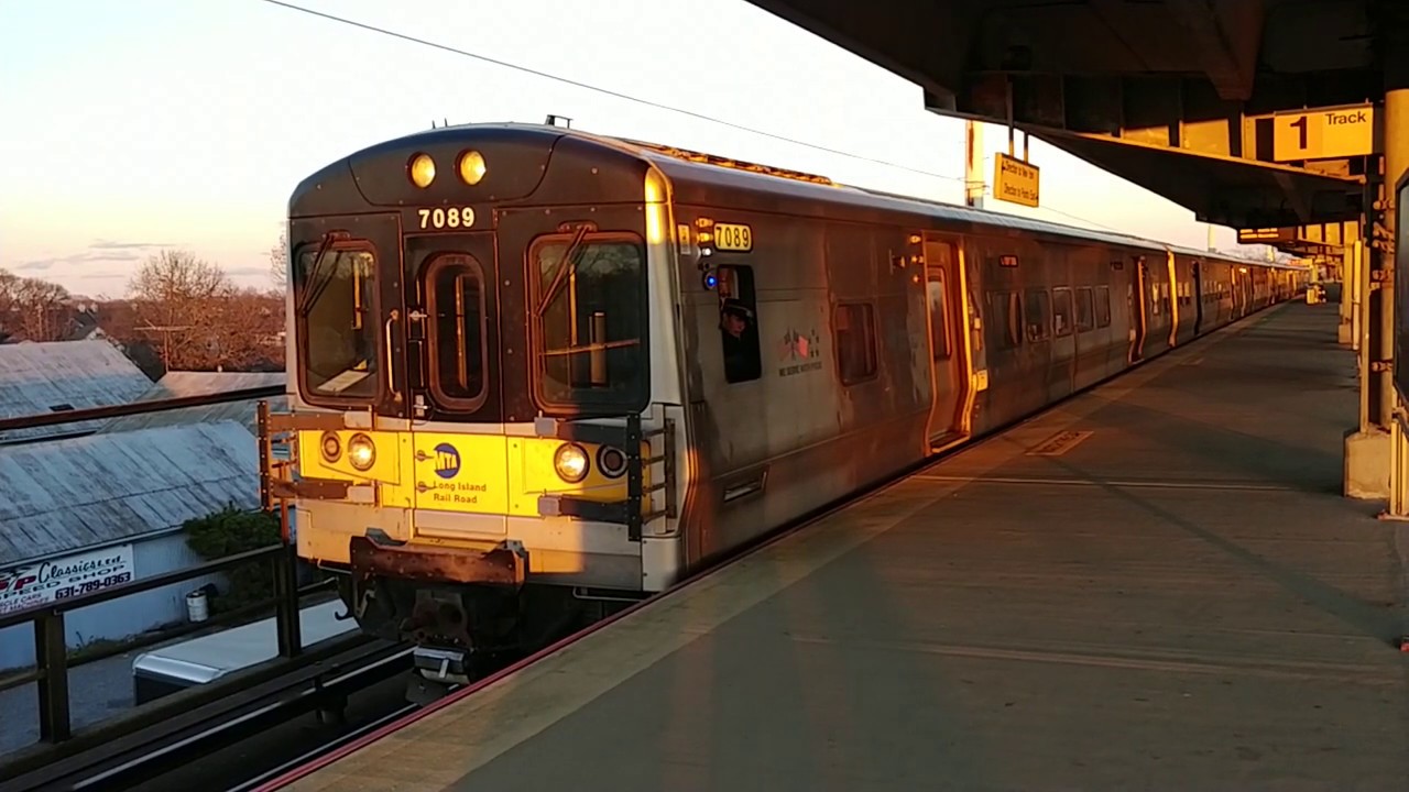 MTA Long Island Rail Road - Bombardier M7 #7089 departing Amityville ...