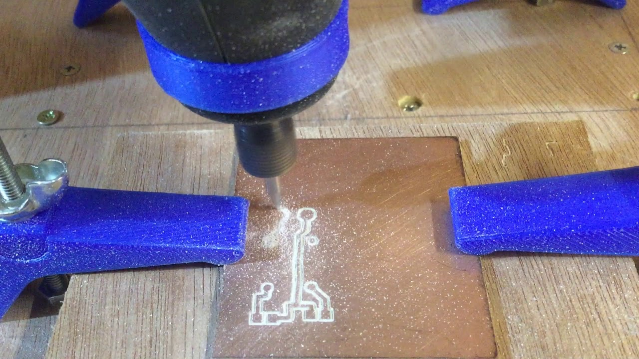 Fabricación de una PCB utilizando el CNC router - YouTube