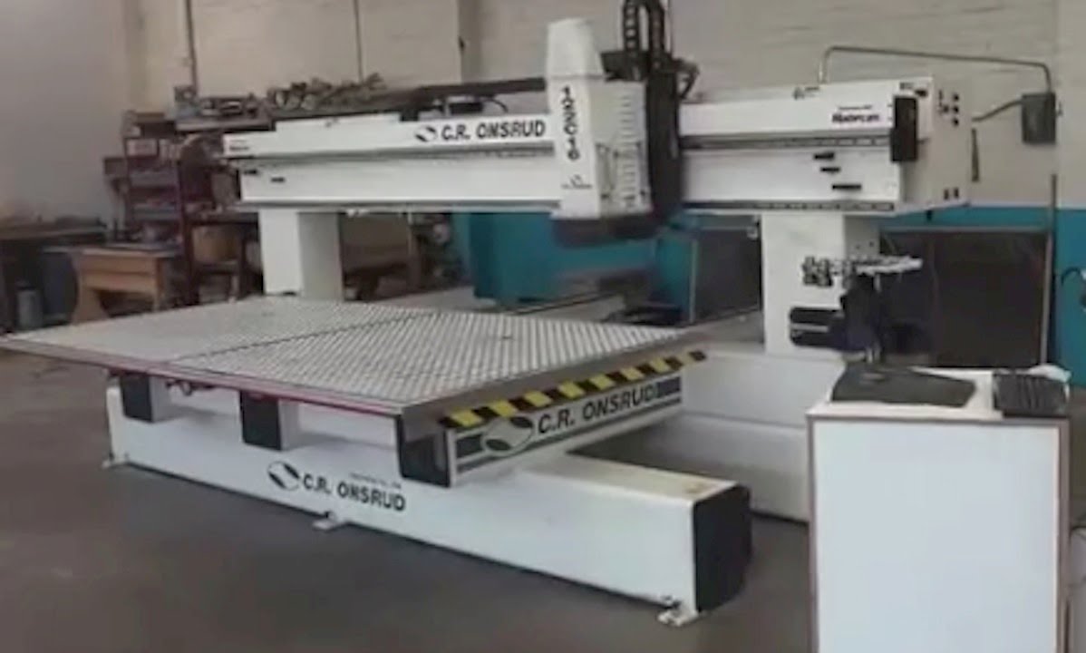 C.R. Onsrud 122C16 CNC Router Operation - www.coreshapers.com - YouTube