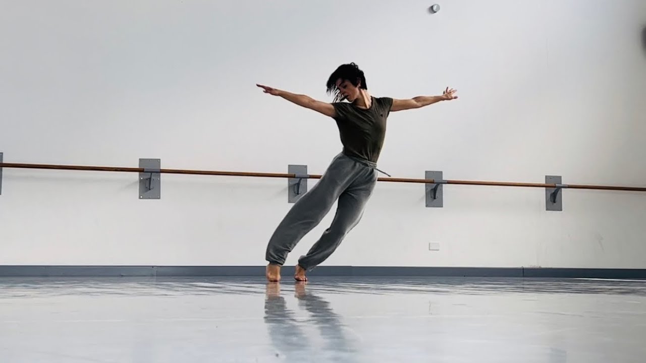 Simona Fichera - Floorwork technique - choreographic work - YouTube