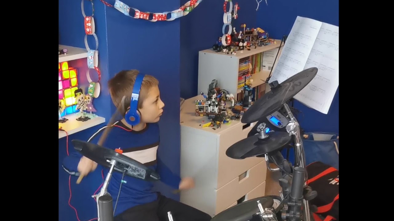 Hear Finley Tatton play Kaiser Roll at our online Christmas Recitals ...