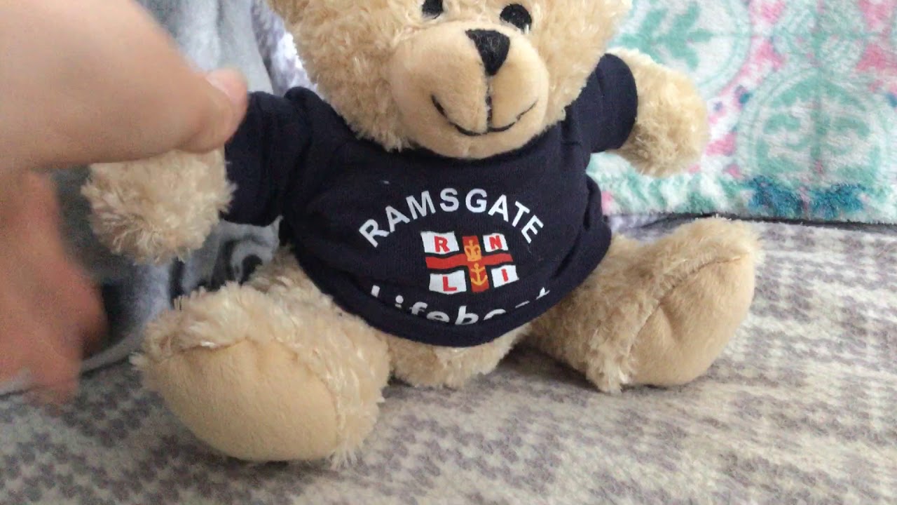 Robbie the bear - YouTube