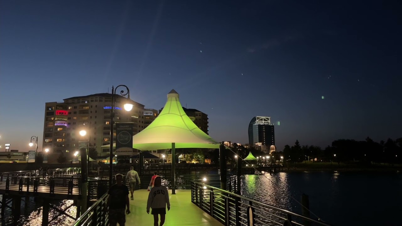 Walking Through Cranes Roost Park At Night - YouTube