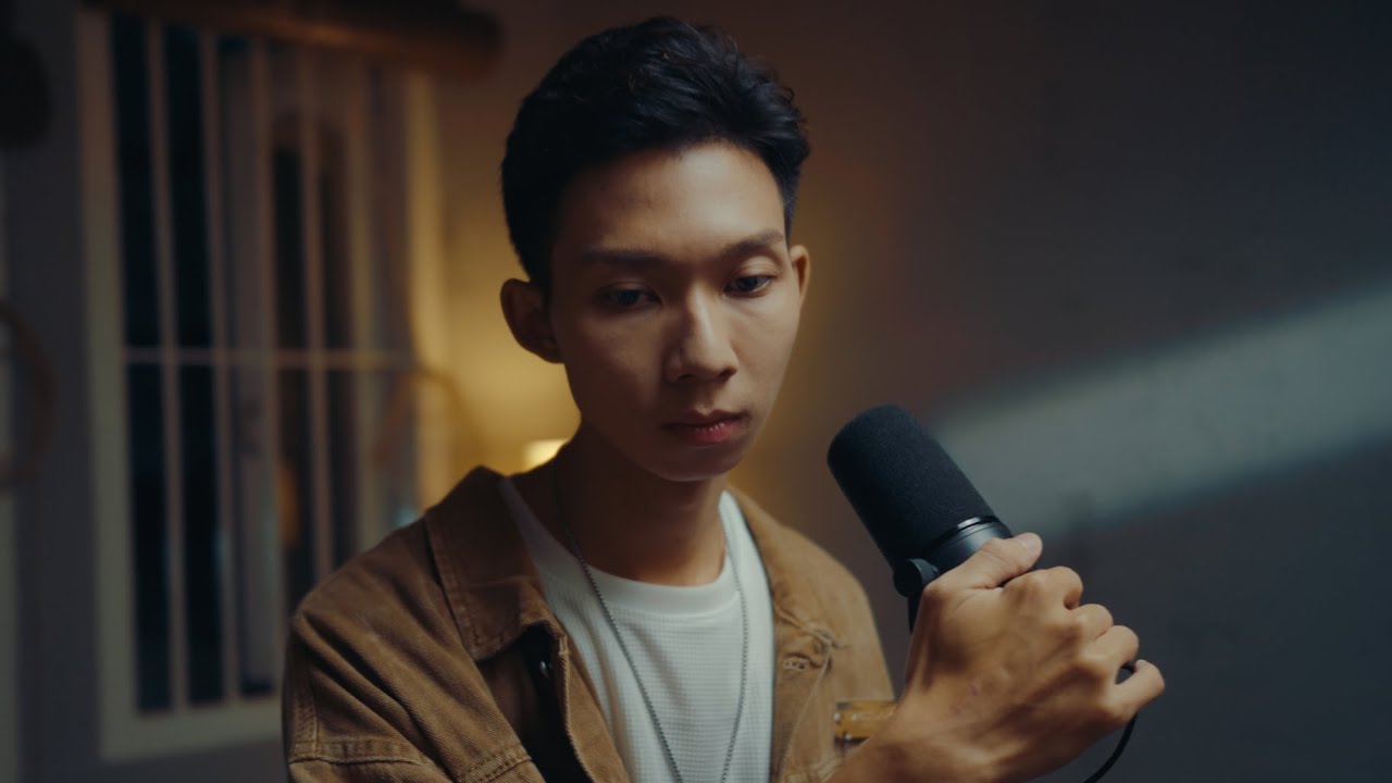 စာအုပ်ဟောင်း - Sai Aung Thant - YouTube