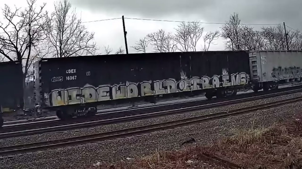 CSXT 1776 Camo Unit on CSX Train! The Wide World of Trains Car! Pacing ...