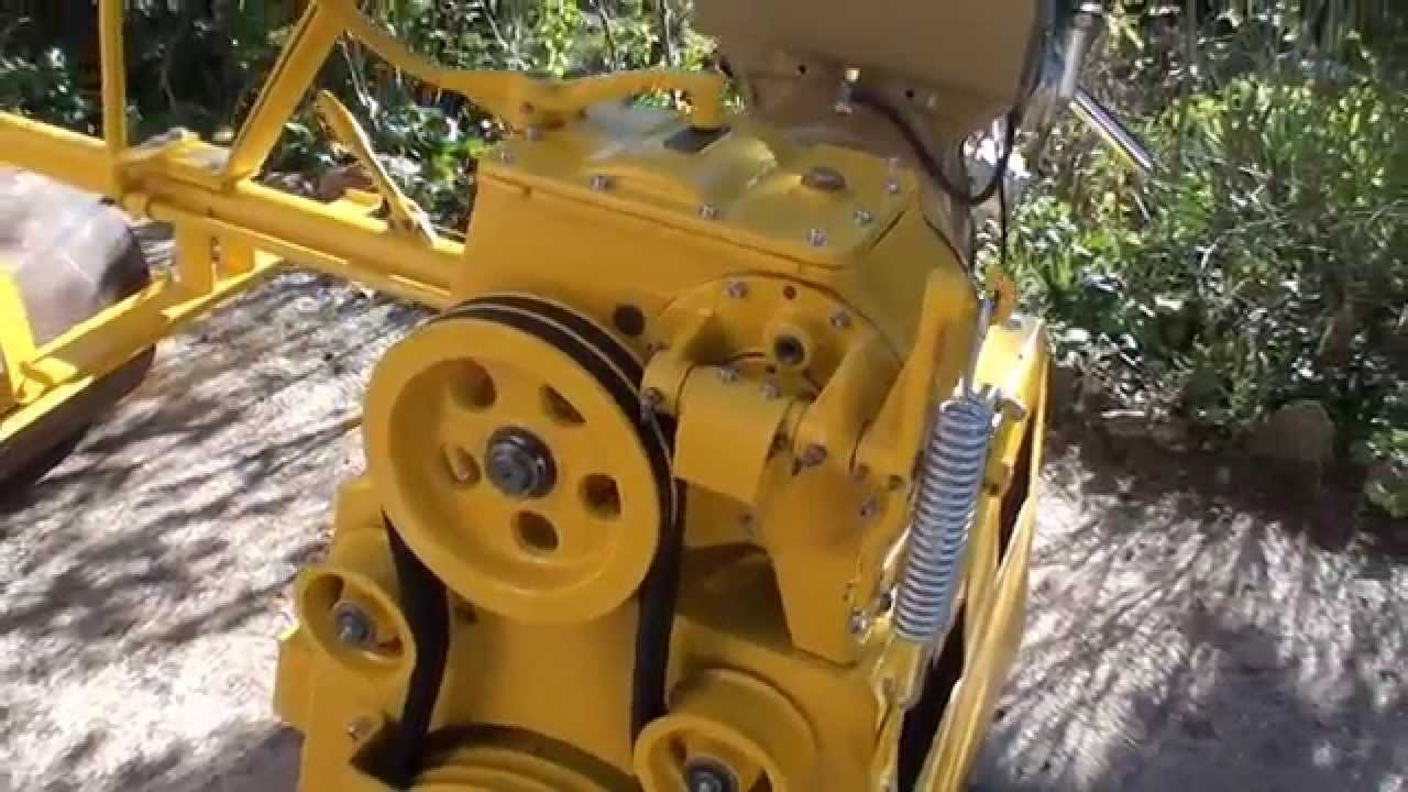Mini compacteur Richier RV4T - YouTube