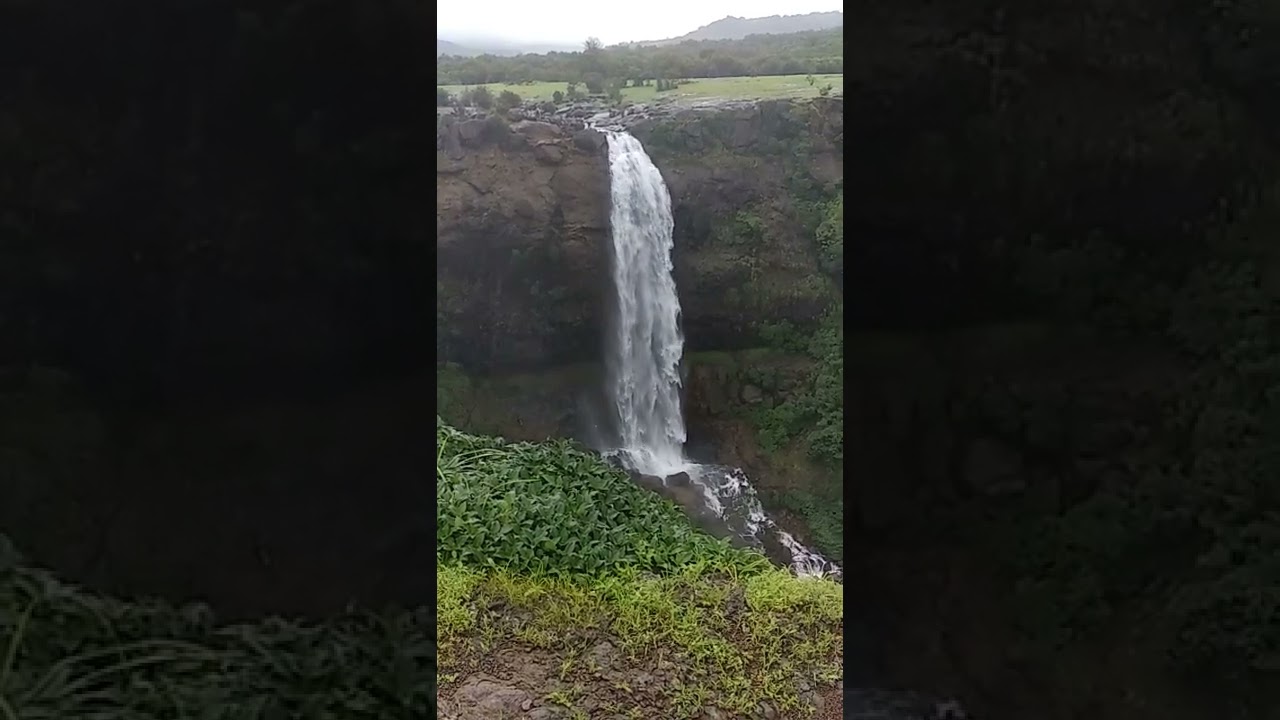 Madhe Ghat Waterfalls, Pune - YouTube