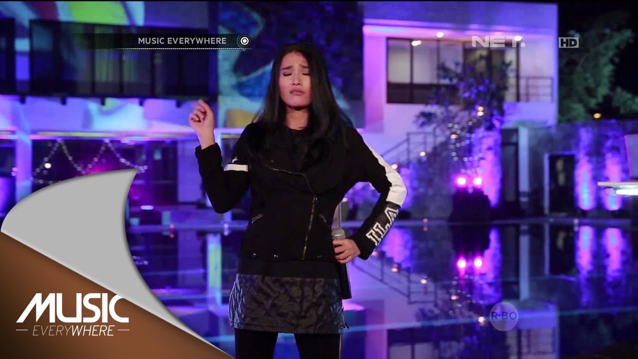 Adila Fitri - Lau Galau (Live at Music Everywhere) * - YouTube