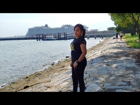Marina south Pier - YouTube