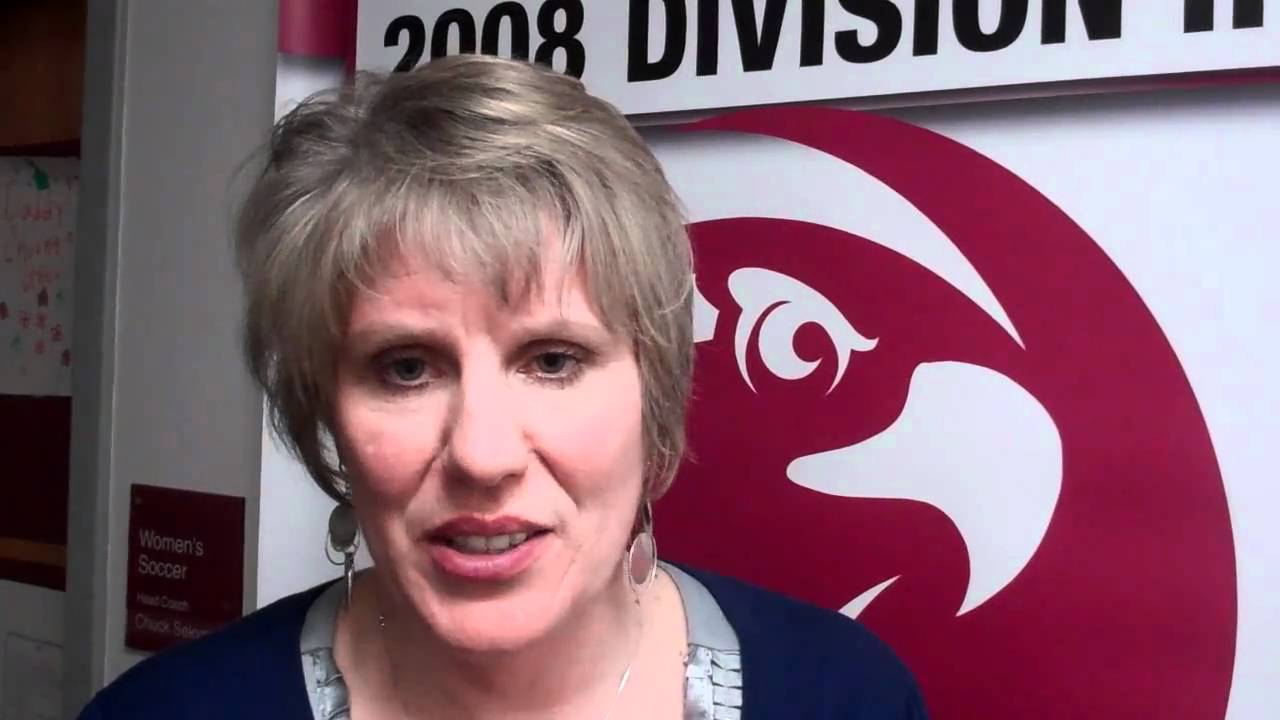 Coach Julie Helsey interview (Jan. 20, 2011) - YouTube