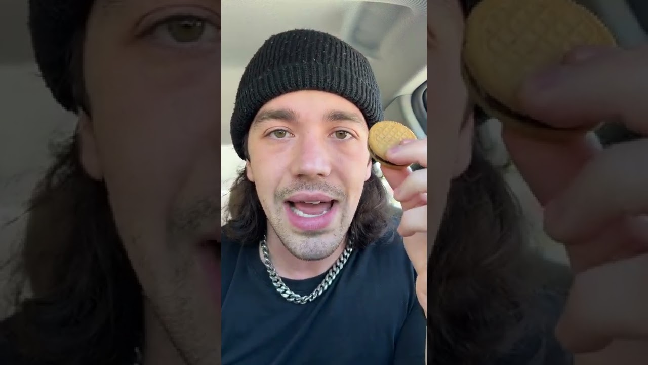 The BEST Way To Eat An Oreo! 🤯 - YouTube