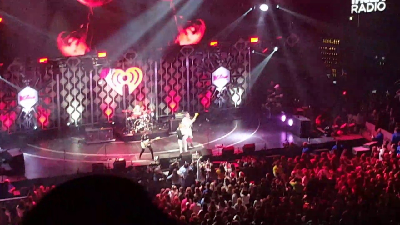 Dnce performing body moves at jingleball 2016 - YouTube
