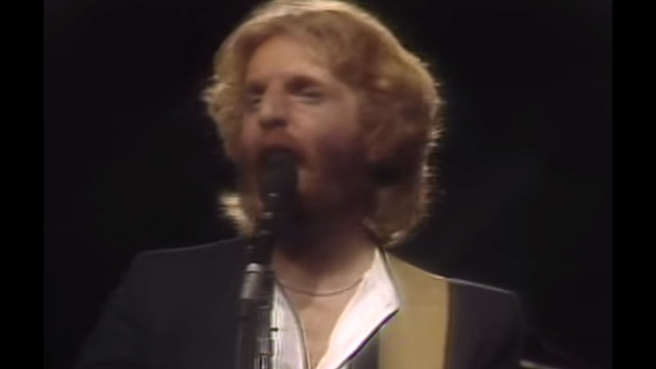 Andrew Gold - Kiss This One Goodbye (Official Music Video) - YouTube