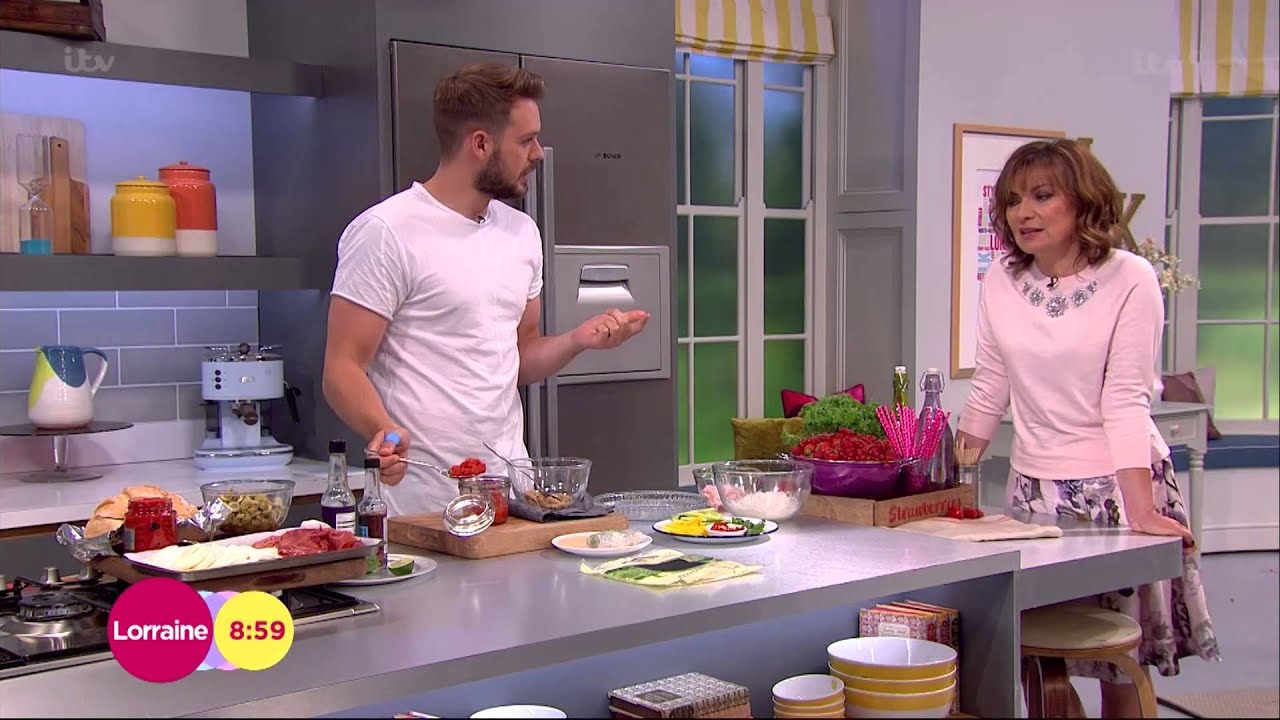 Ultimate Picnic Food | Lorraine - YouTube