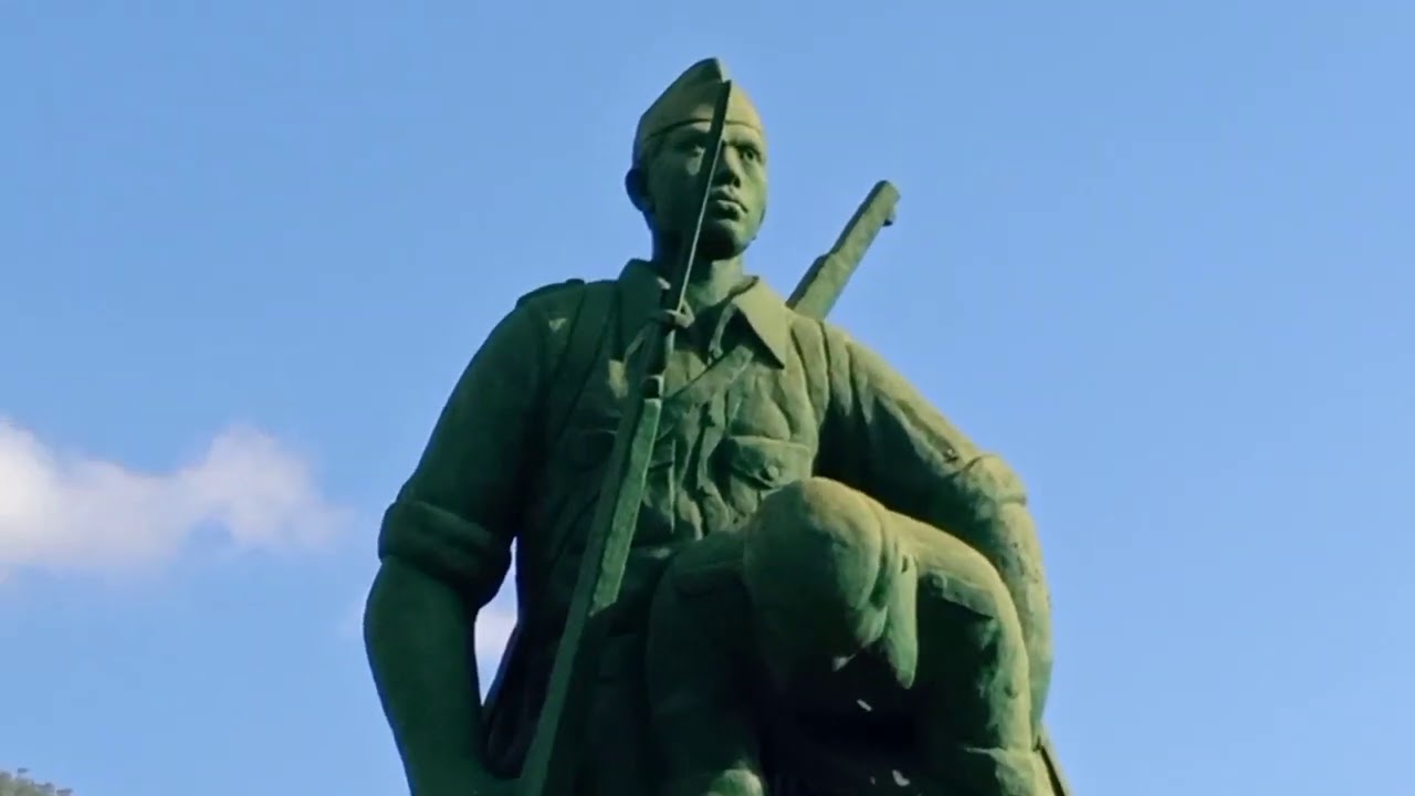 PATUNG HERMAN FERNANDES PRASASTI PAHLAWAN NASIONAL ASAL NAGI TANAH ...