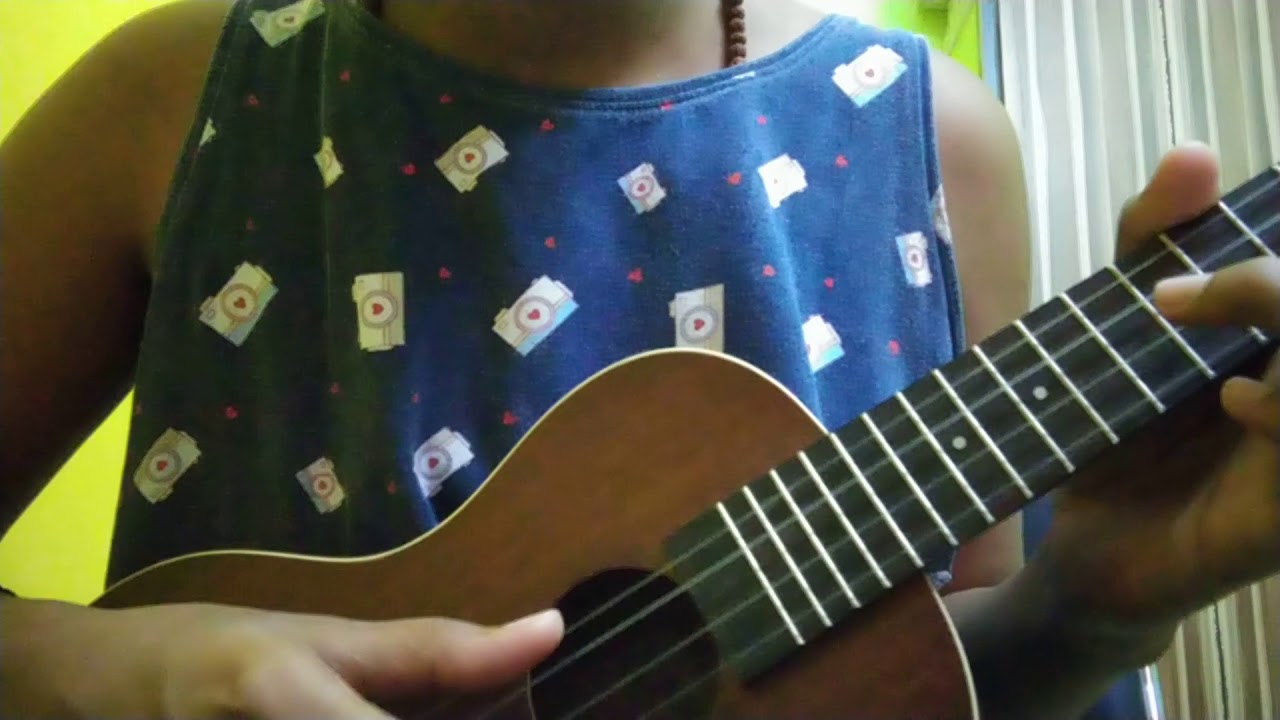 Nene nanine Song from Eega on Ukulele - YouTube