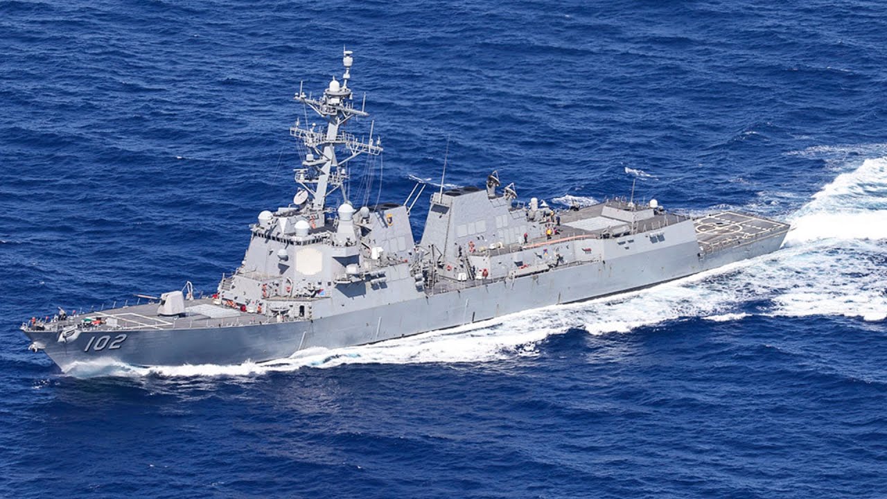 Life at Sea Aboard Arleigh-Burke Class Destroyer USS Sampson (DDG-102 ...
