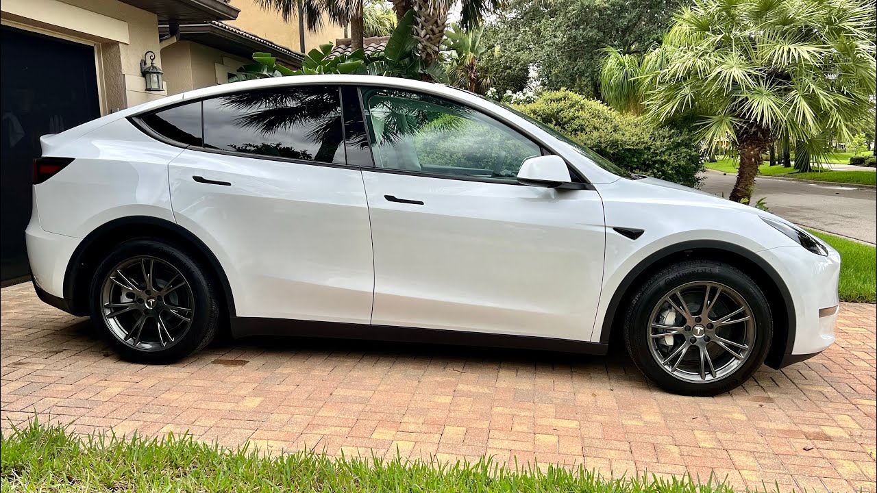 2024 Tesla Model Y. Dark Gemini wheels. - YouTube
