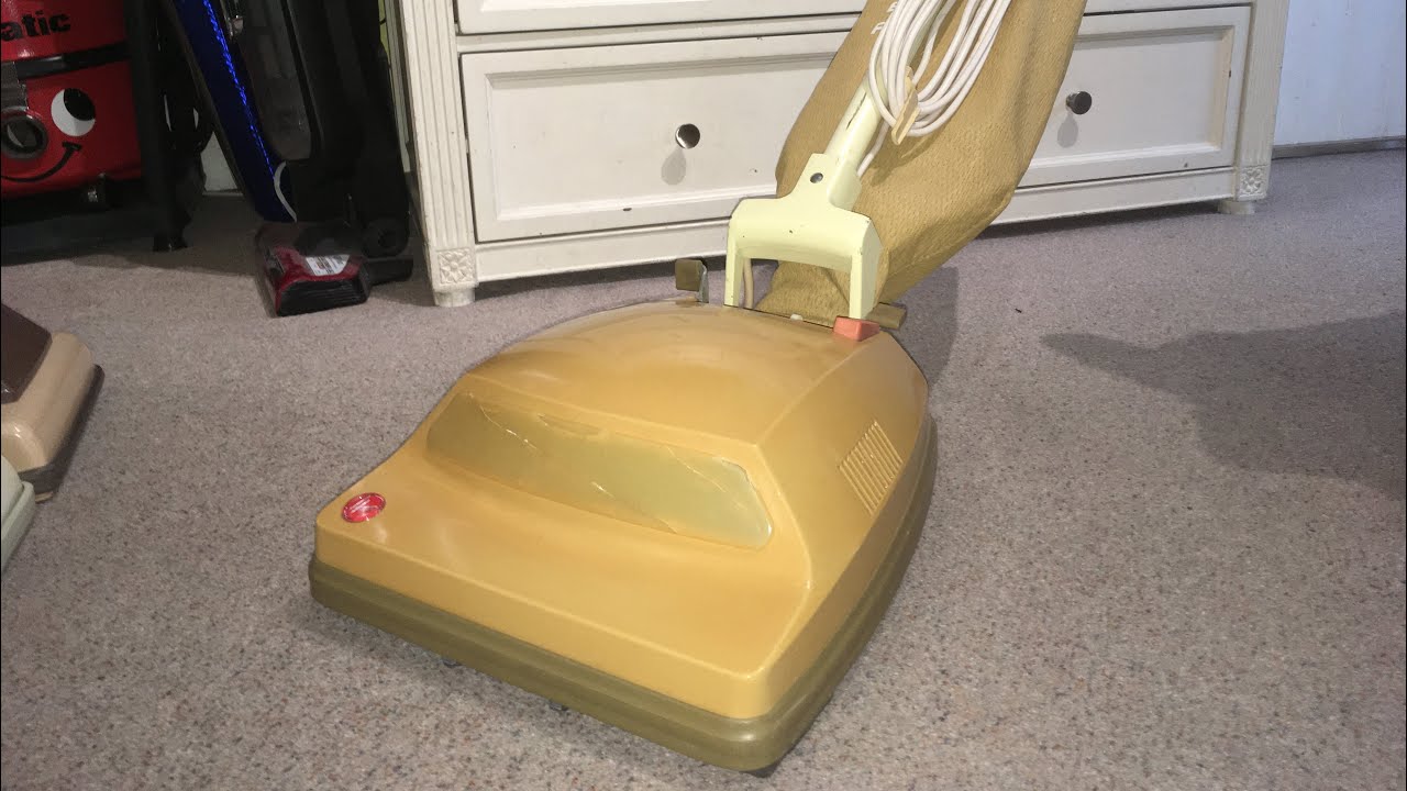 Vintage 1975 hoover senior ranger U4002 after refurb and demo! - YouTube