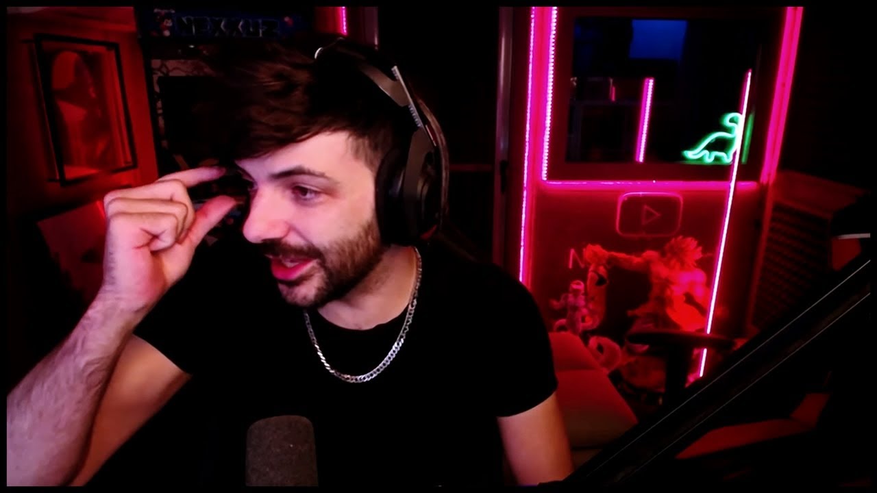 NEXXUZ deja de dormir para ser el primero en jugar ARK ASCENDED 😮 - YouTube