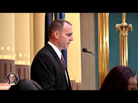 Sen. Albert Gives the Invocation