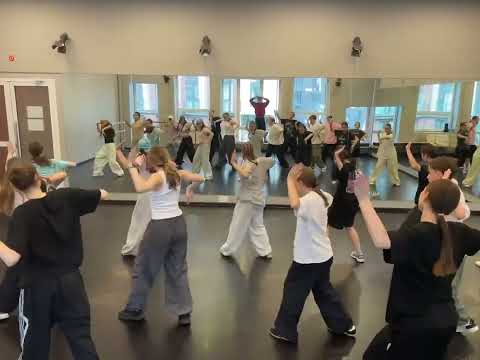 Power Dance Moves 2025 ⚡ | Energiegeladene Schritte & moderne Choreos!