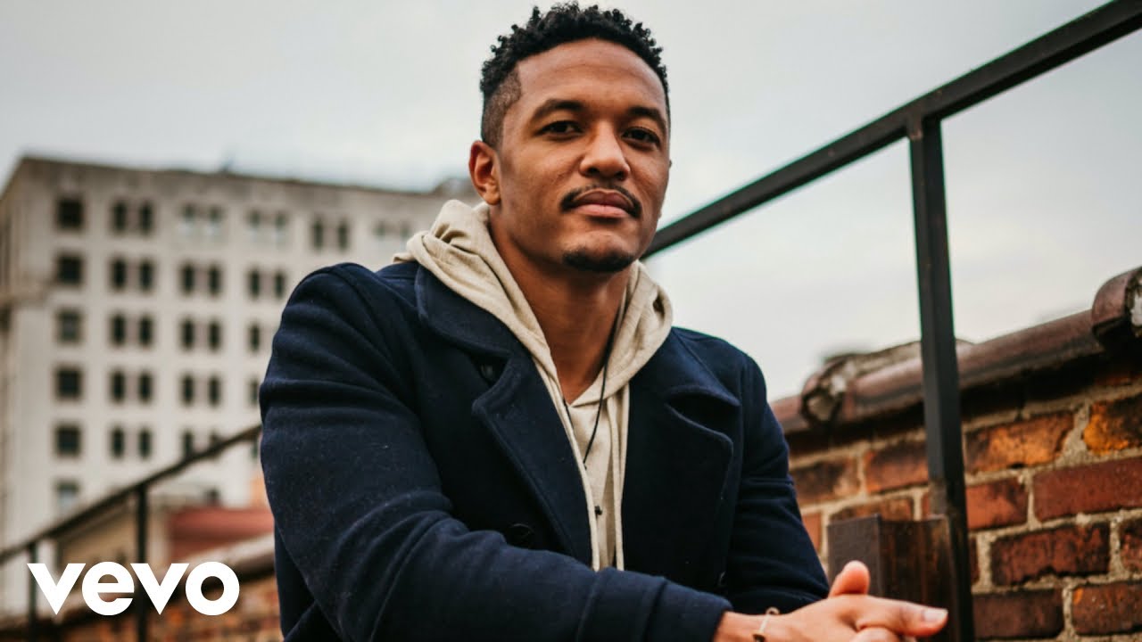 Gabe Baker - Upside Down (Official Music Video) - YouTube