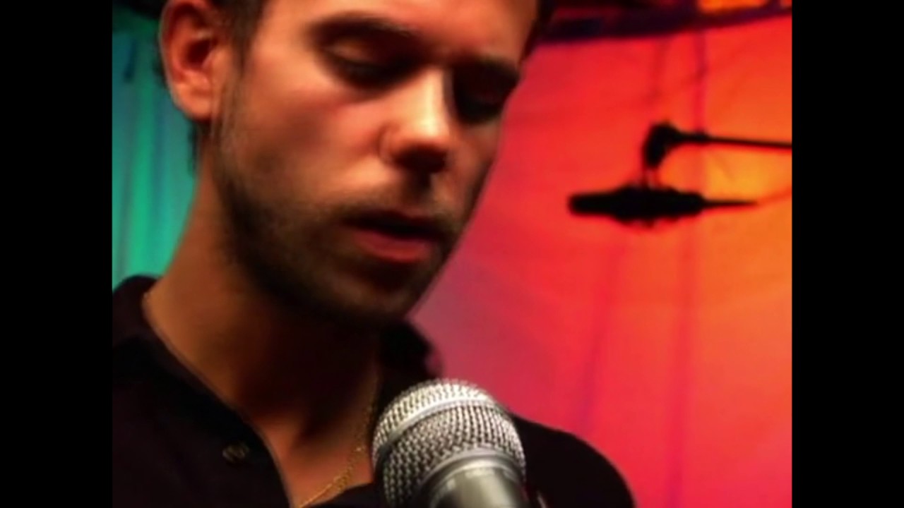 Kim and Jessie - M83 - YouTube