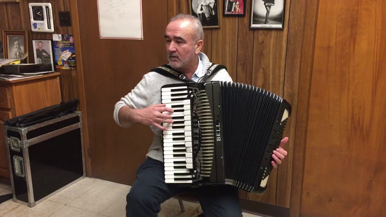 Traditional Napoli Song 1 - Bell Accordion - YouTube