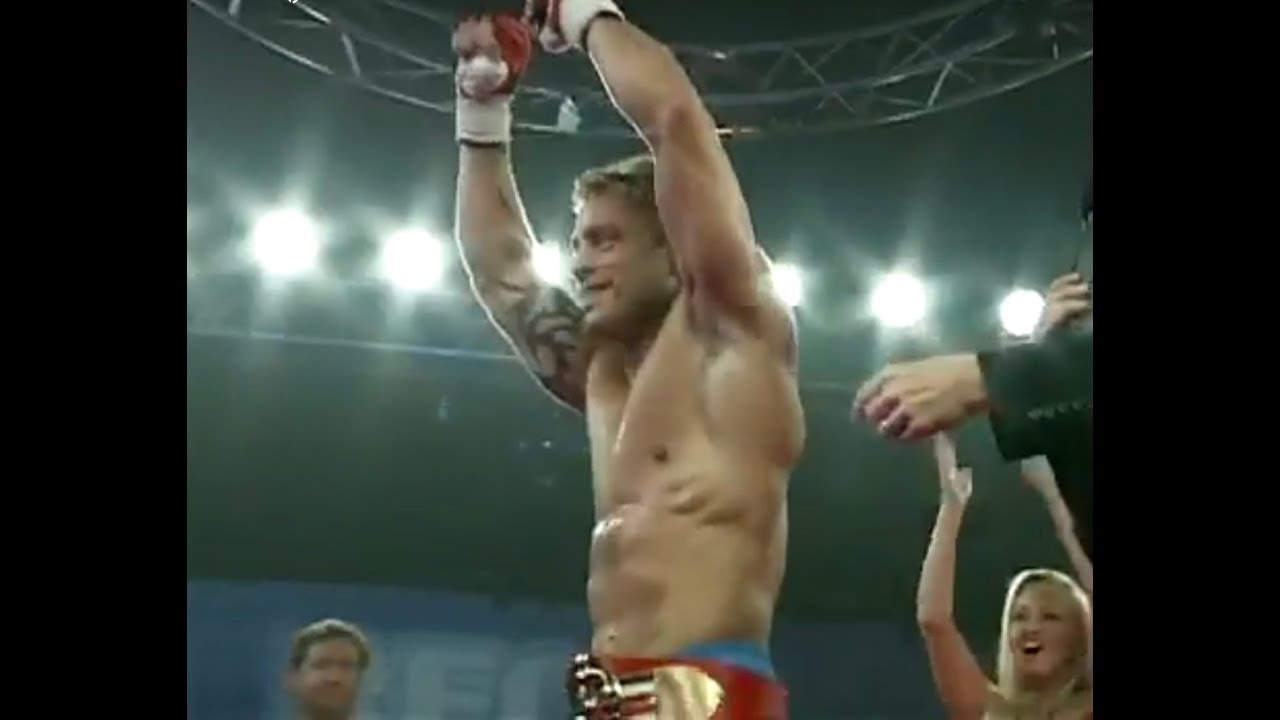 Allen Berube first fight Gracie Tampa Monstah Lobstah - YouTube