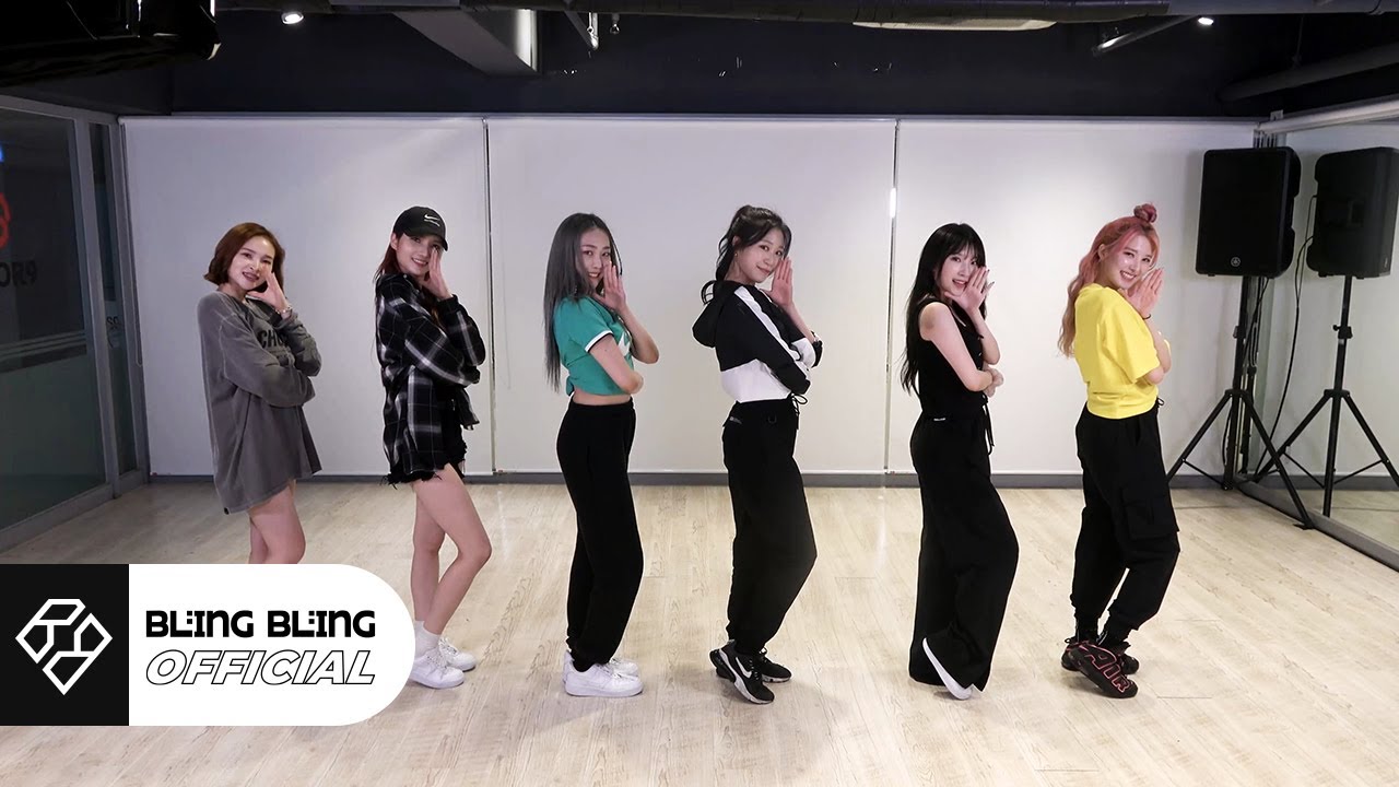 블링블링(Bling Bling)｜'Milkshake' Dance Practice - YouTube