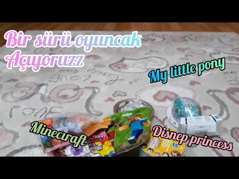 Kardeşim ezgi ile oyuncaklar açıyoruz🎅🏻☆