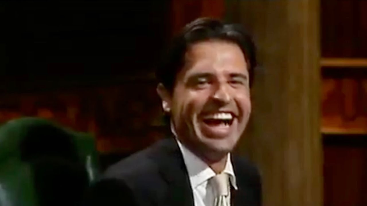 Sean Yazbeck covers for Donald Trump in The Boardroom - YouTube